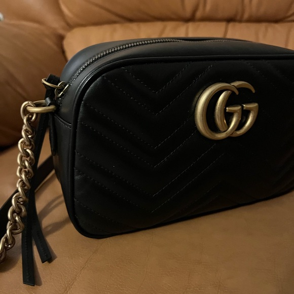 Gucci | Bags | Gucci Gg Marmont Small Shoulder Bag In Black Leather ...
